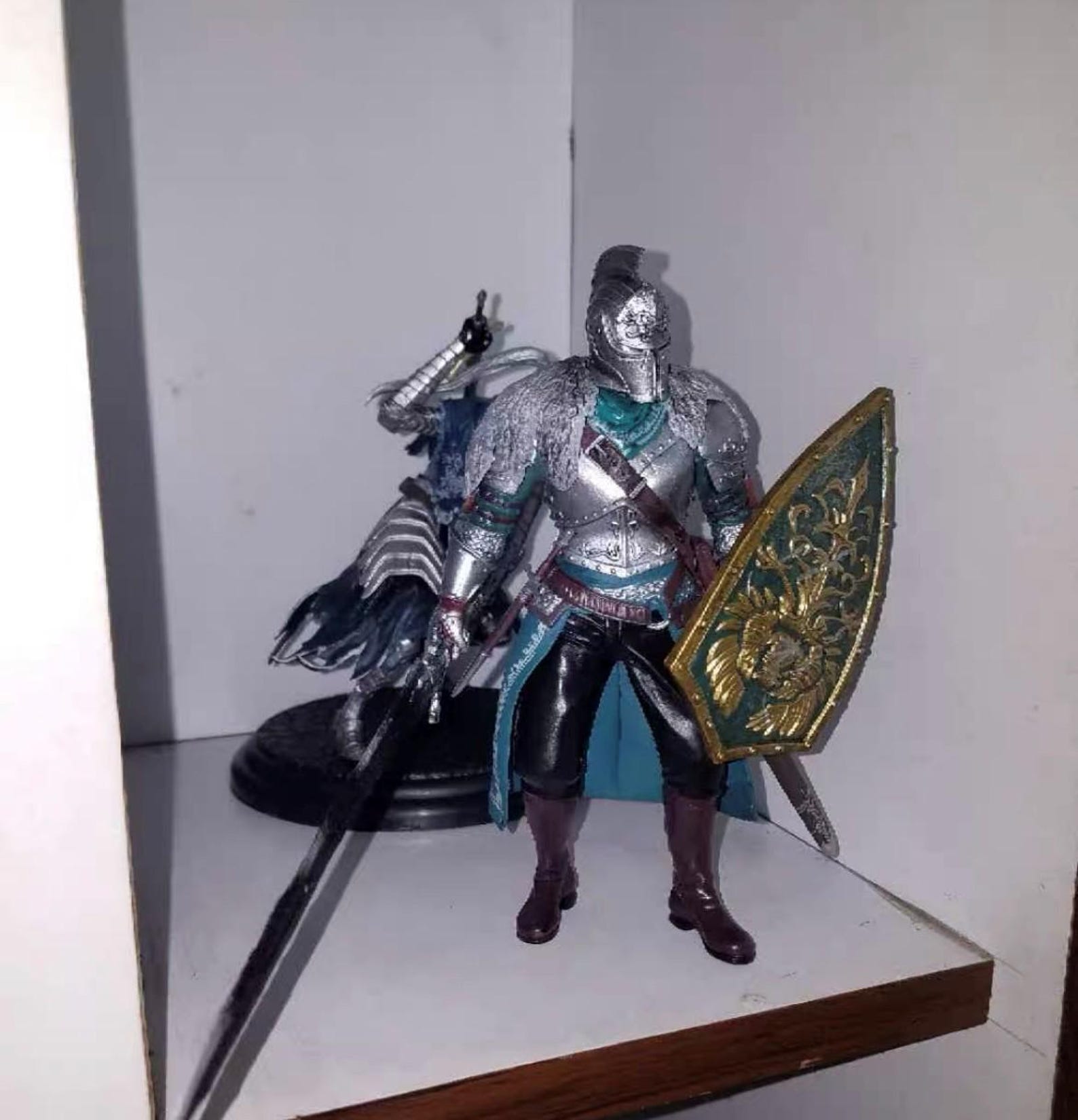 Dark Souls Faraam Knight Figure, Detailed Statue With Shield & Sword ...