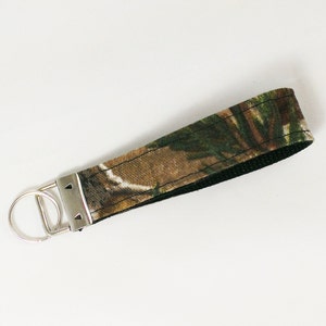 Camo Key Fob Camouflage Key Chain Men Gift for Deer Hunter Gift for ...