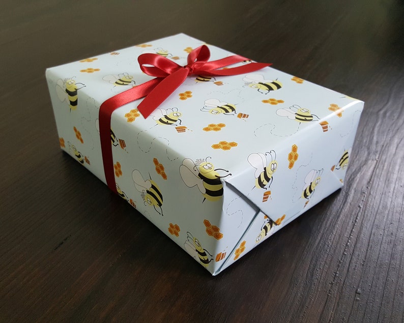 Honeybee Wrapping Paper Queen Bee Gift Wrap Bumble Bee Gift - Etsy