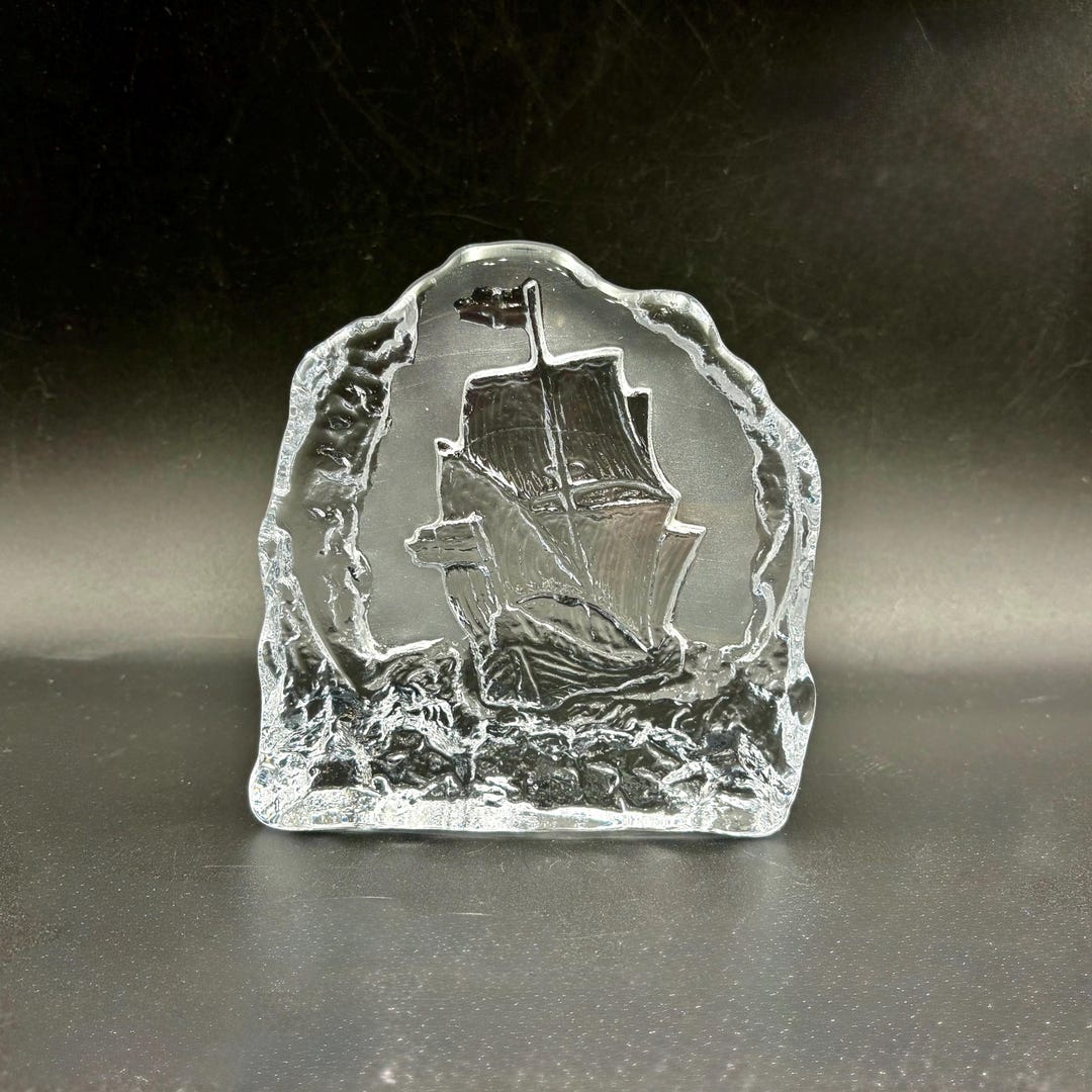Eda Kristall Sweden Art Glass Ship Sculpture – Etched Clipper on Wave ...