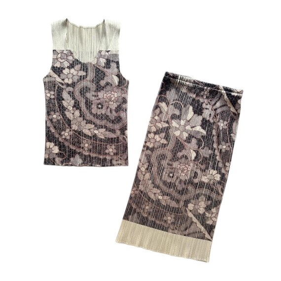 Pleats Please set - Gem Pleats Please set - Gem