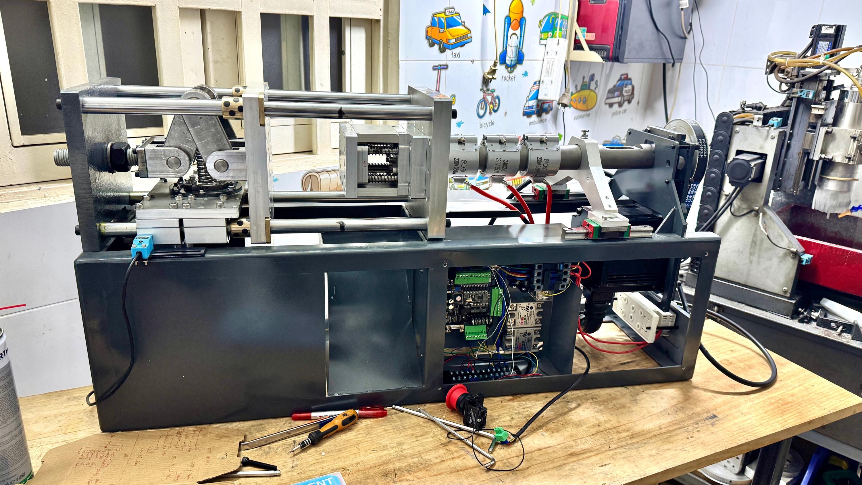 Mini Plastic Injection Molding Machine Toggle Clamping Digital Drawing ...