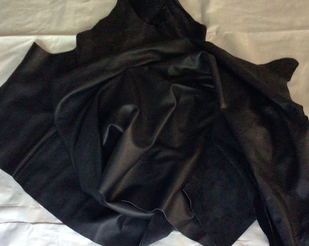 Elmo Black Leather Cowhide Remnant, Leather Hide. Garment Leather ...
