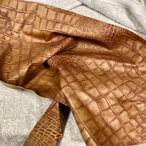 Light Brown Embossed Gator Leather Cowhide Remnant, Leather Pieces ...