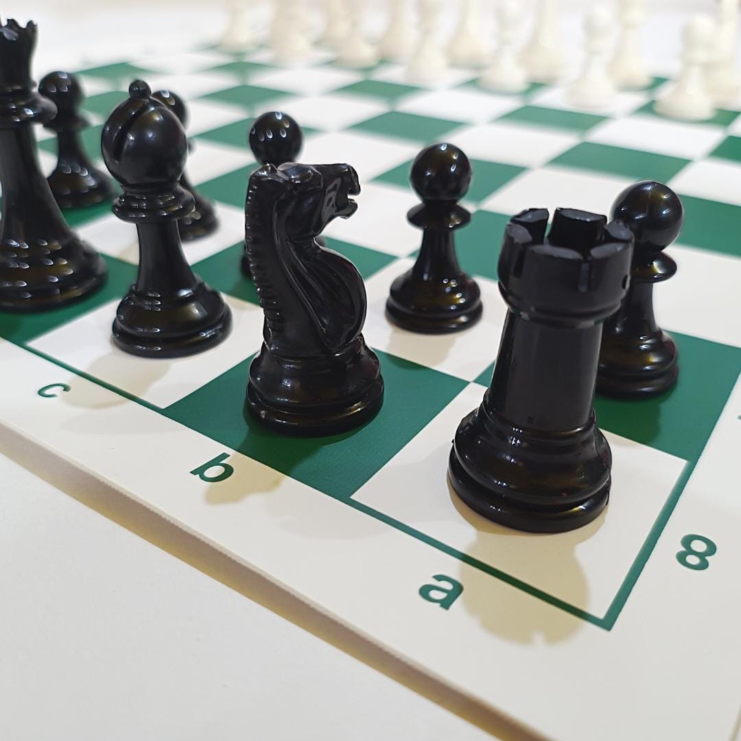Tournament Plastic Chess Set – 3.6" King Height With 17" Green Vinyl ...