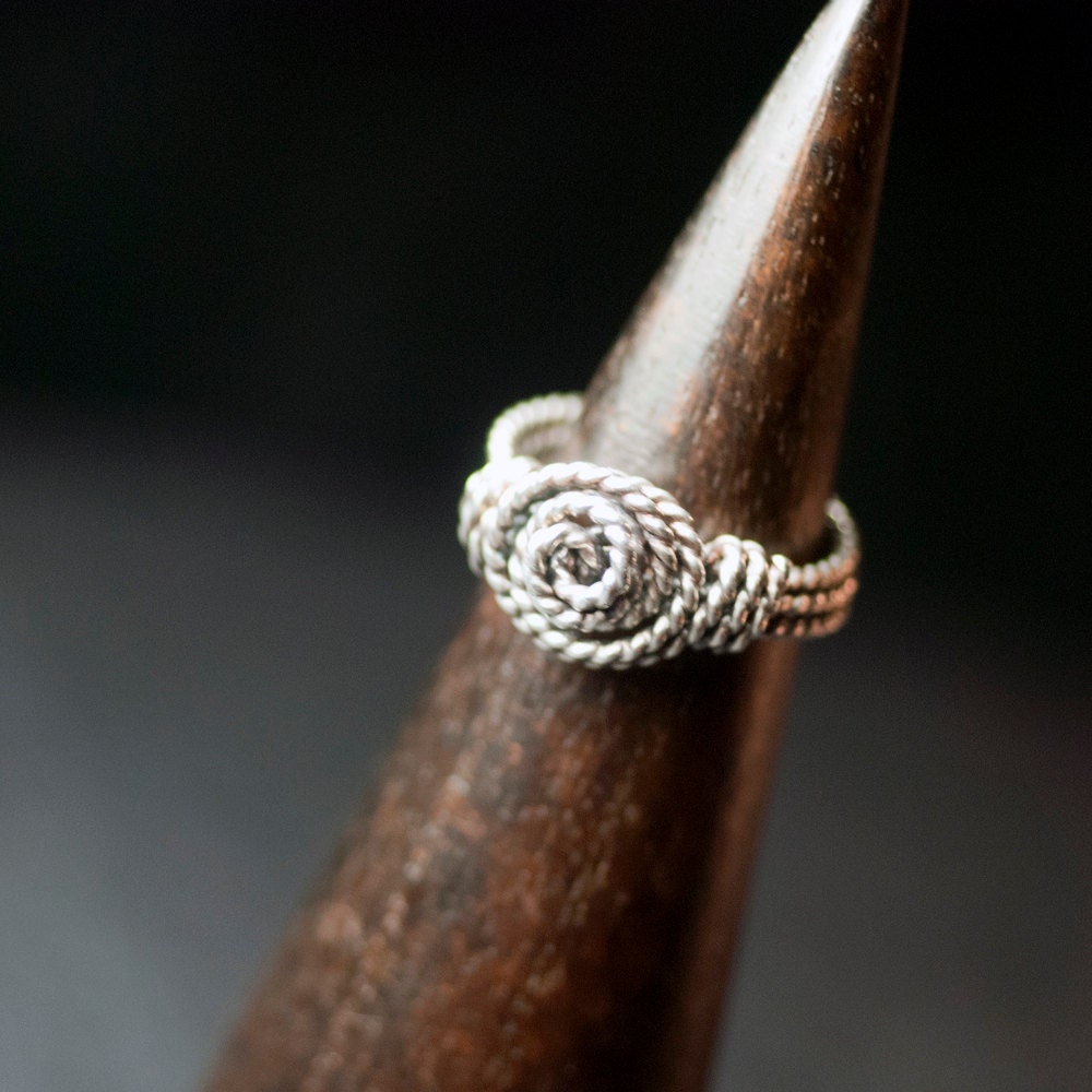 Sterling Silver Twist Rosette Ring orion - Etsy