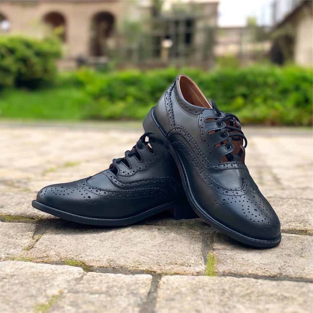 Scottish Black Leather Kilt Shoes Ghillie Brogues With Custom Rubber ...