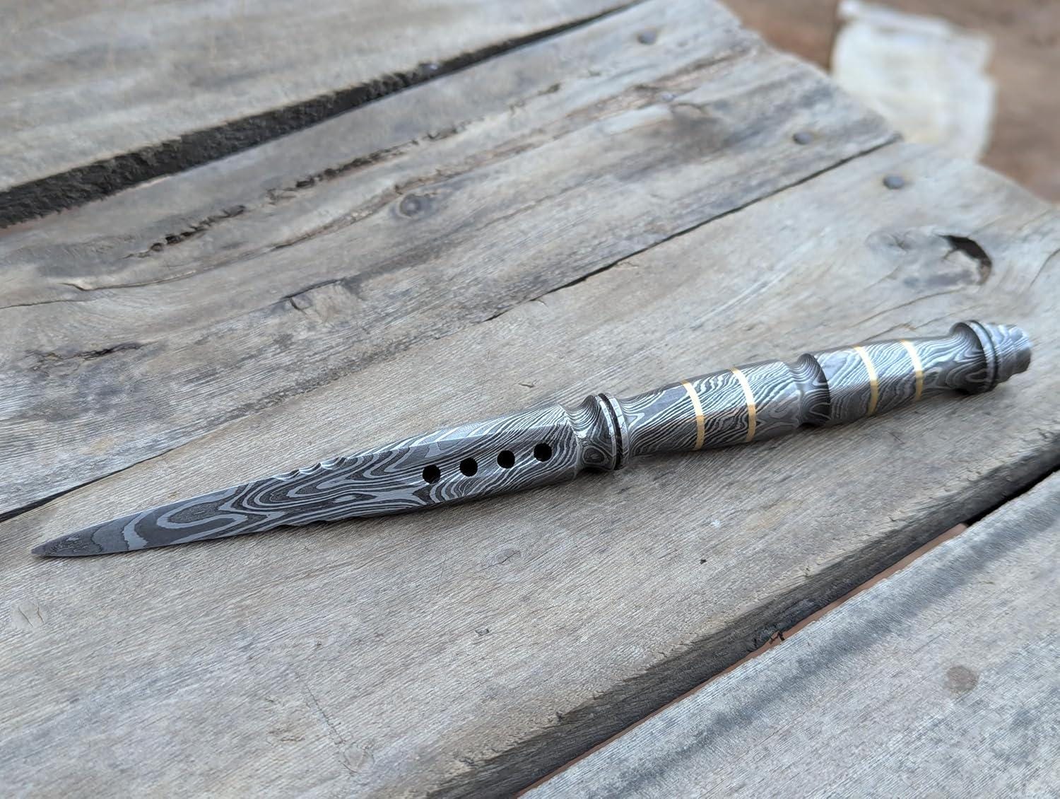 Hand Forged Damascus Steel Dagger, Tri-edge Blade, Leather Sheath - Etsy
