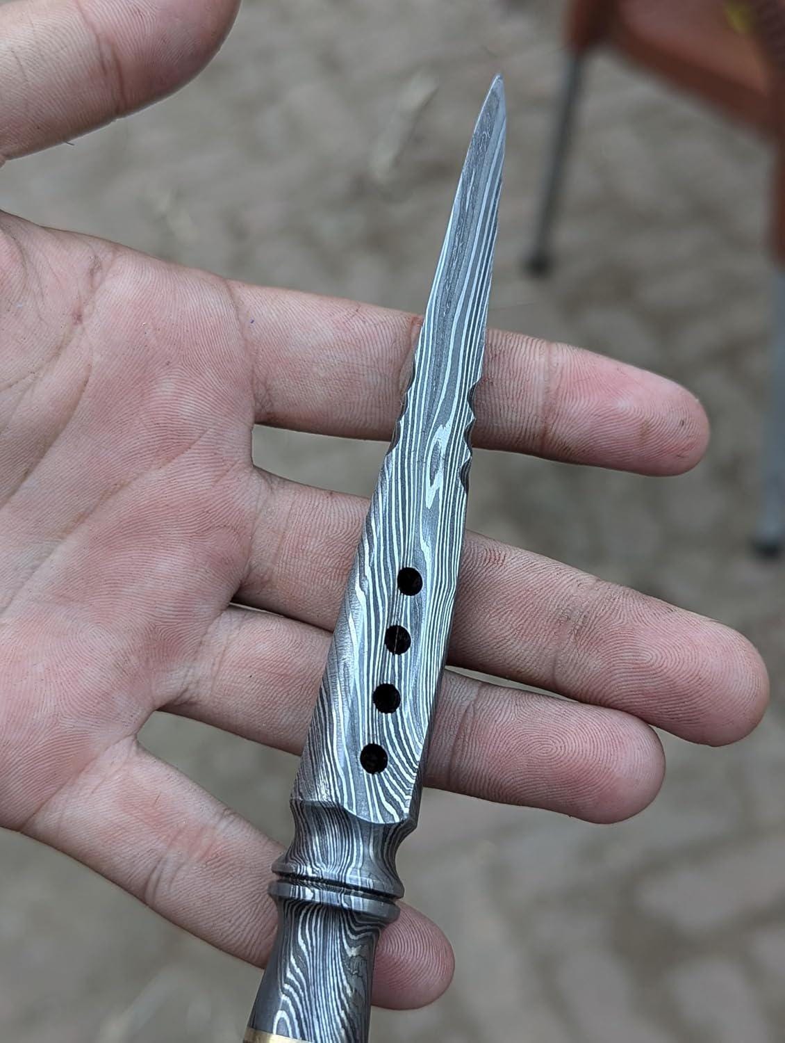Hand Forged Damascus Steel Dagger, Tri-edge Blade, Leather Sheath - Etsy