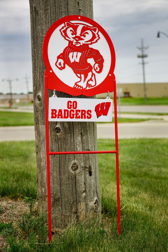 Wisconsin Badgers Collegiate Logo Metal Yard Sign - Etsy