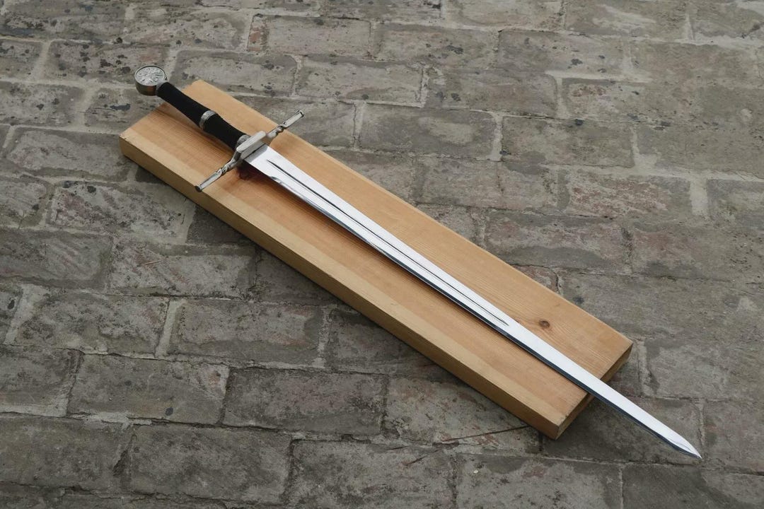 Geralt of Rivia’s Witcher 3 Wild Hunt Sword – White Wolf Monster Slayer ...