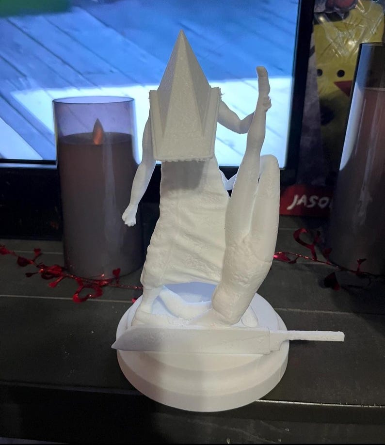 Silent Hill Pyramid Head Statue-diy PAINT - Etsy