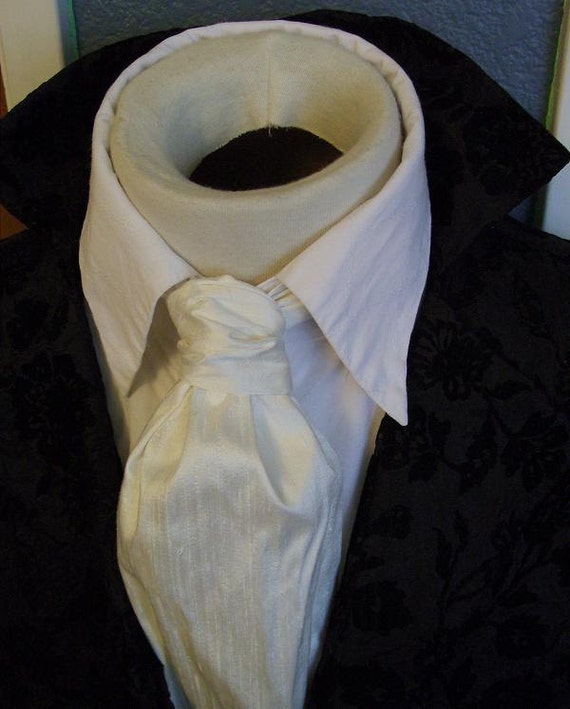 Victorian Cravat With Pin