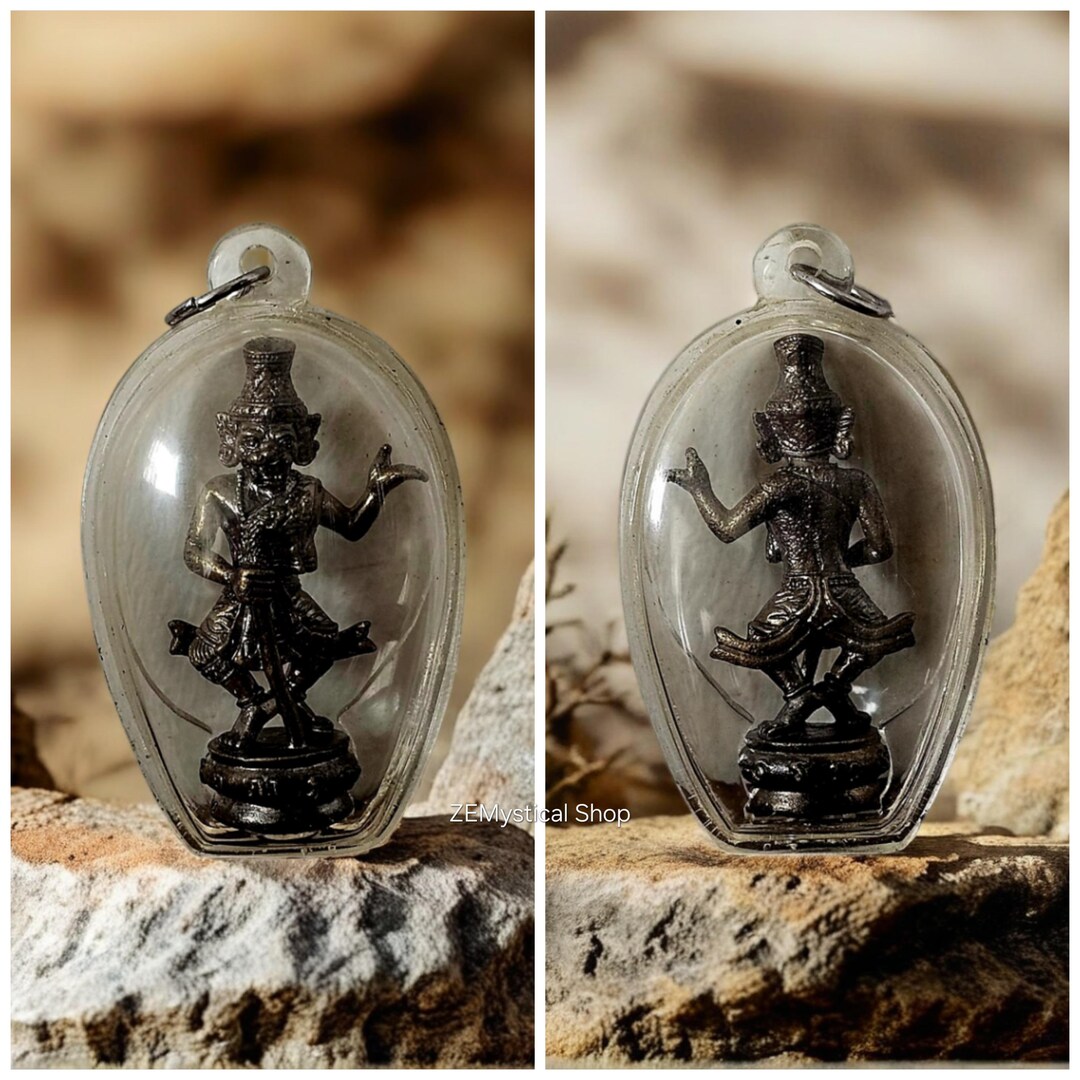 Highly Favoured Tao Vessuwan Amulet by Luang Phu Bua Gaew Kong of Wat ...