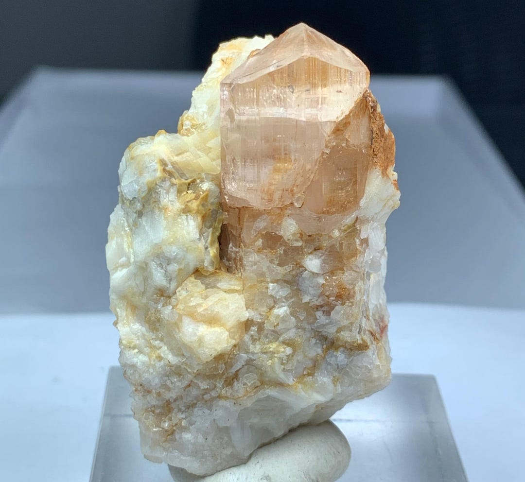 Lustrous Big Topaz Crystal on Matrix – Katlang, Pakistan | Natural ...