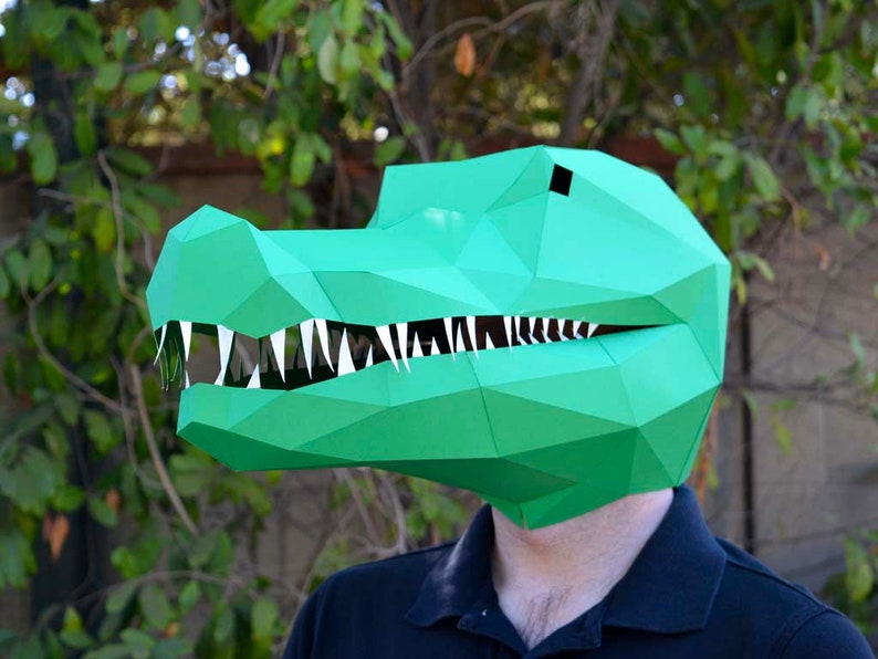 Papercraft Mask: Crocodile Mask / Alligator Mask | Animal Mask | Cricut ...