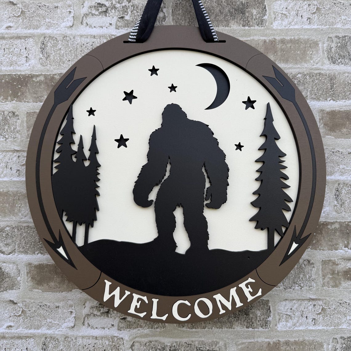 Bigfoot Staring Front Door Welcome Sign, Front Door Hanger, Entry Way ...