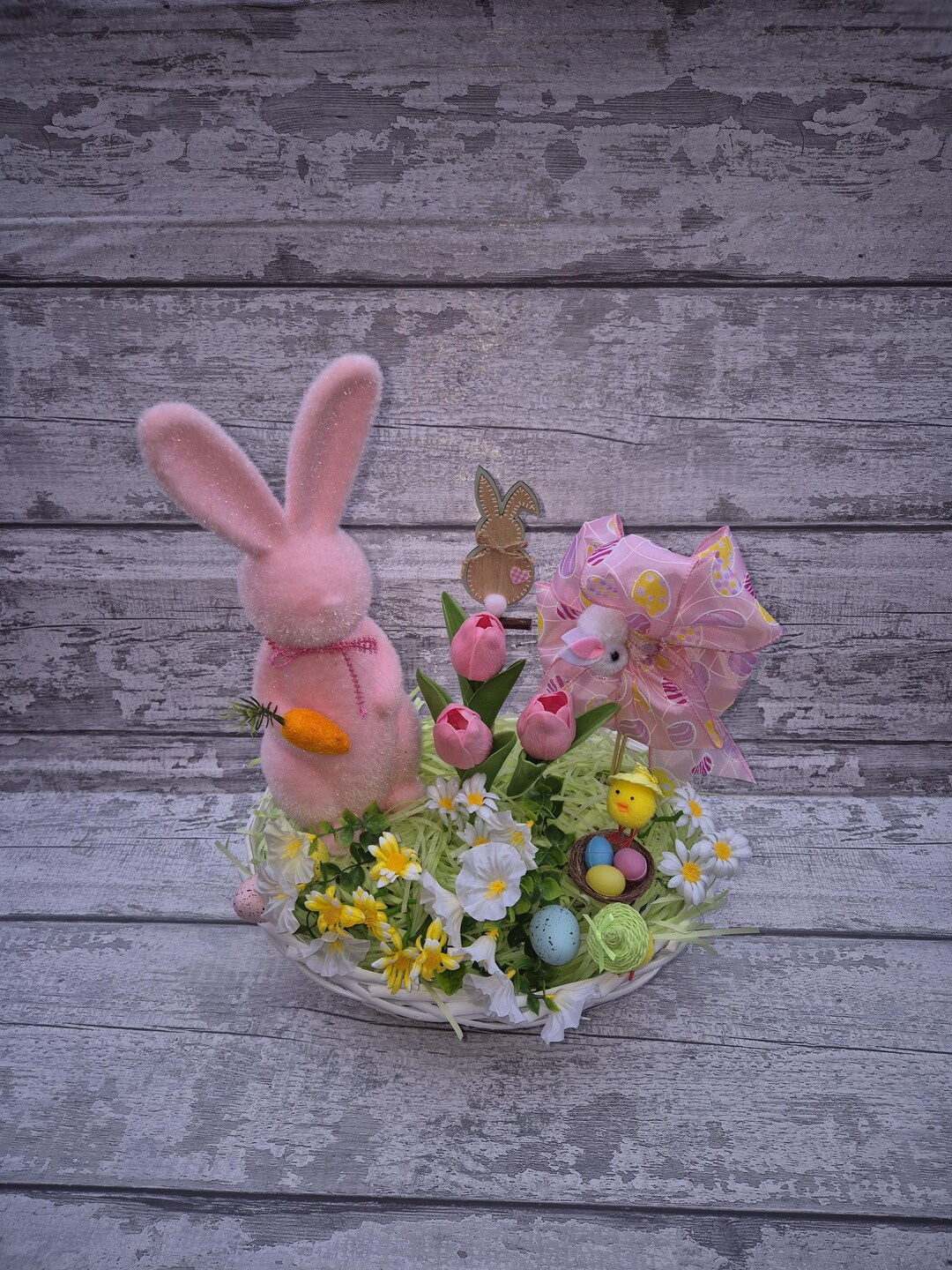 Bunny's Spring Basket , Flower Arrangement, Centerpiece, Easter, Bunny ...