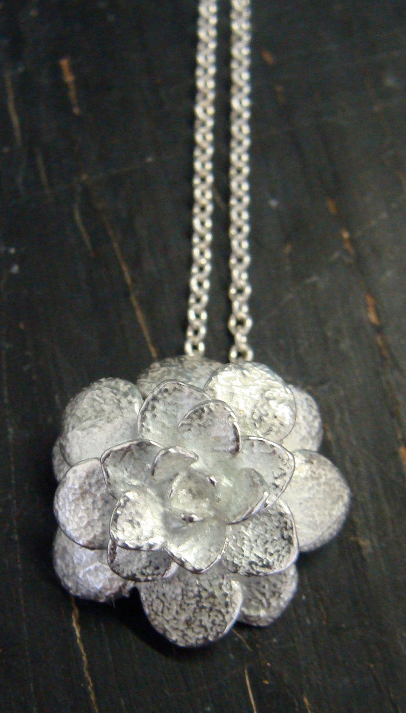 Sedum Rosette Necklace - Etsy