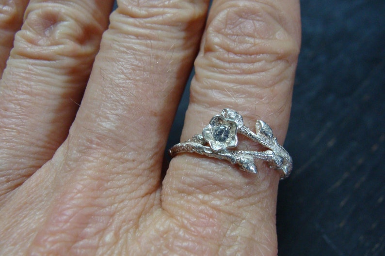 Wild Blueberry Branch & Bud Ring With Blue or White Sapphire - Etsy