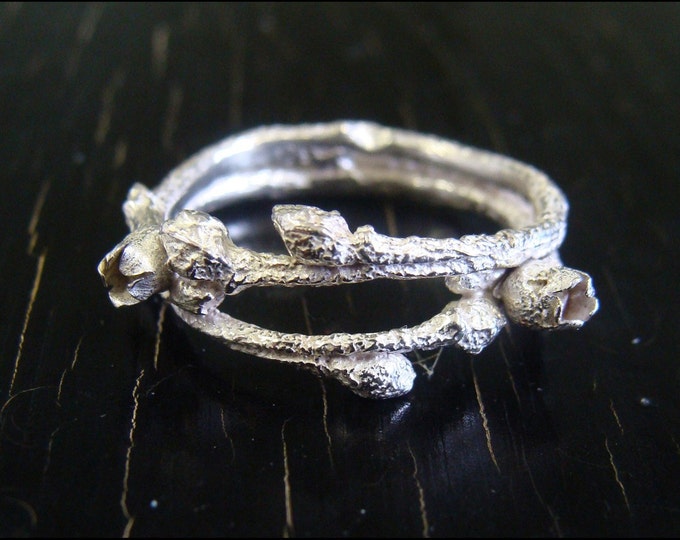 Wild Blueberry Branch Ring With Budding Blueberries - Etsy