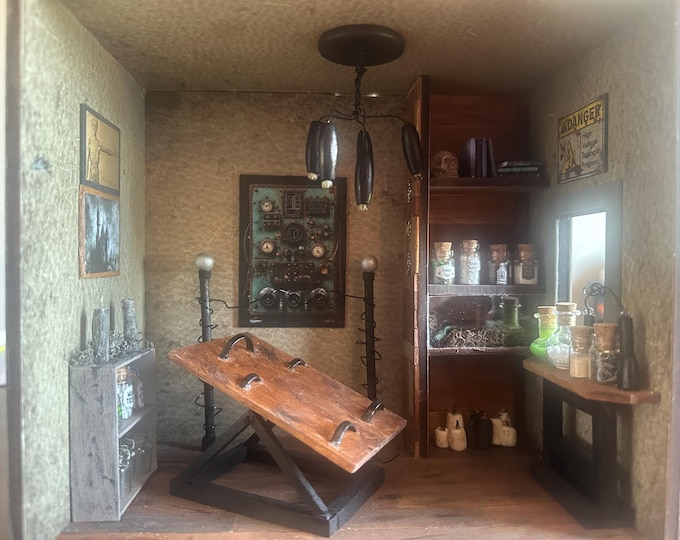 Frankenstein Lab Diorama, Miniature Mad Scientist Room - Etsy