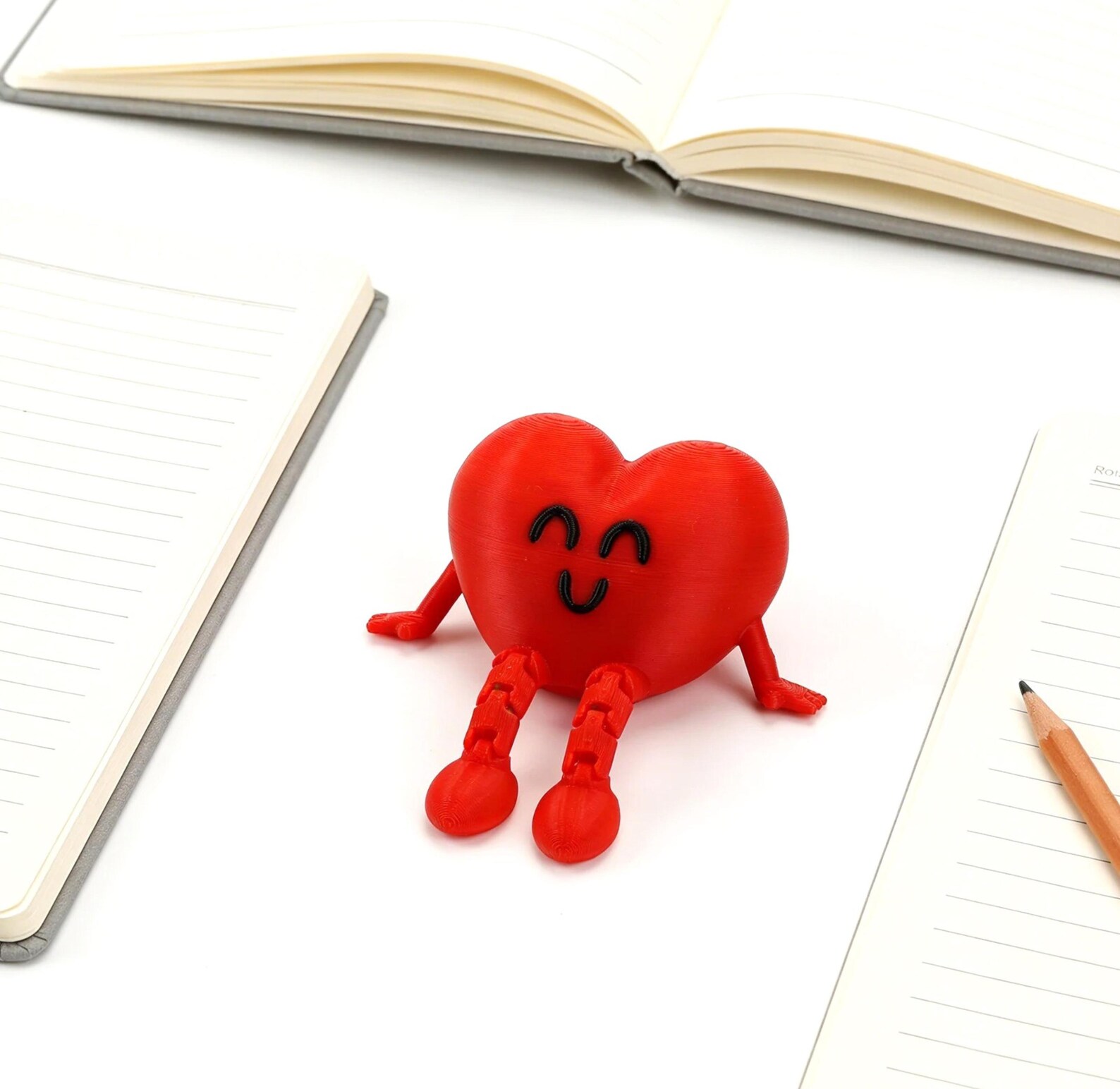 3D Printed Heart Buddy Figurine – Articulated Desk Decor, Valentine ...