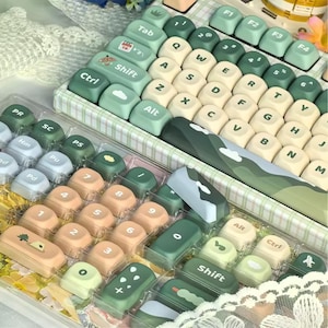 128 Green Keycap Set Outdoor Themed Nature Lovers Hiking Dye ...