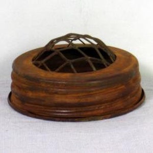 Two Rusty Frog Lids Regular Size Jar Lids Primitive Woodland - Etsy