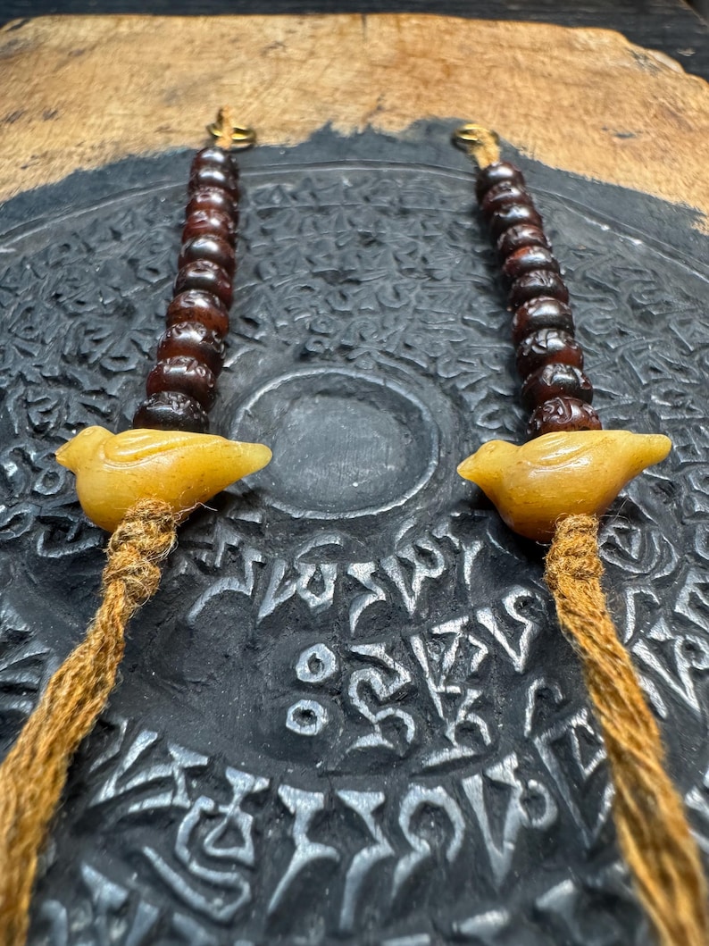 Hand-carved Yak Bone Mala Counters With Bird Charms - OM Mani Padme Hum ...