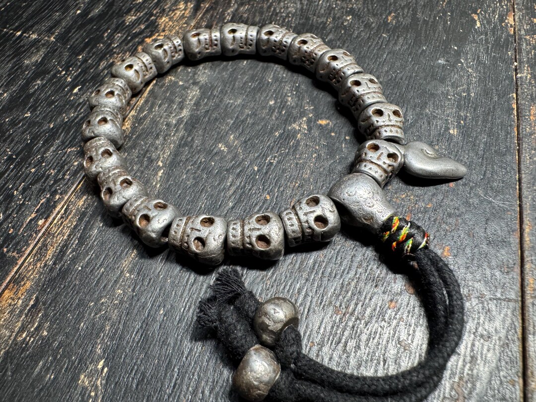 Tibetan Iron Skull Wrist Mala Bracelet, 18-bead Charnel Ground Prayer ...