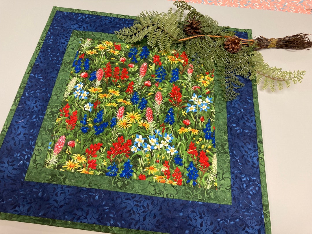 Texas Wildflower Quilted Table Topper, Reversible Table Mat, 20x20 ...
