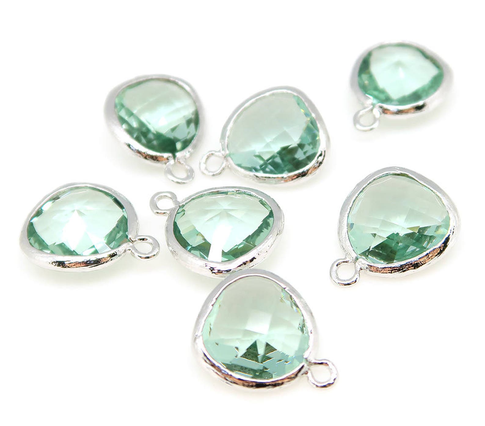 SALE 20% off // 10pcs of P1750 Rhodium Plated Erinite Glass - Etsy