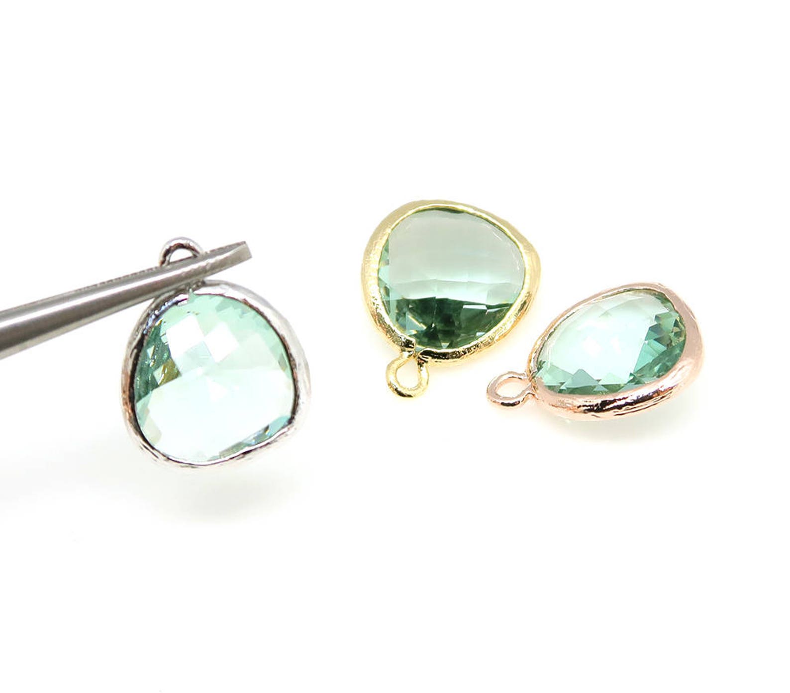 SALE 20% off // 10pcs of P1750 Rhodium Plated Erinite Glass - Etsy