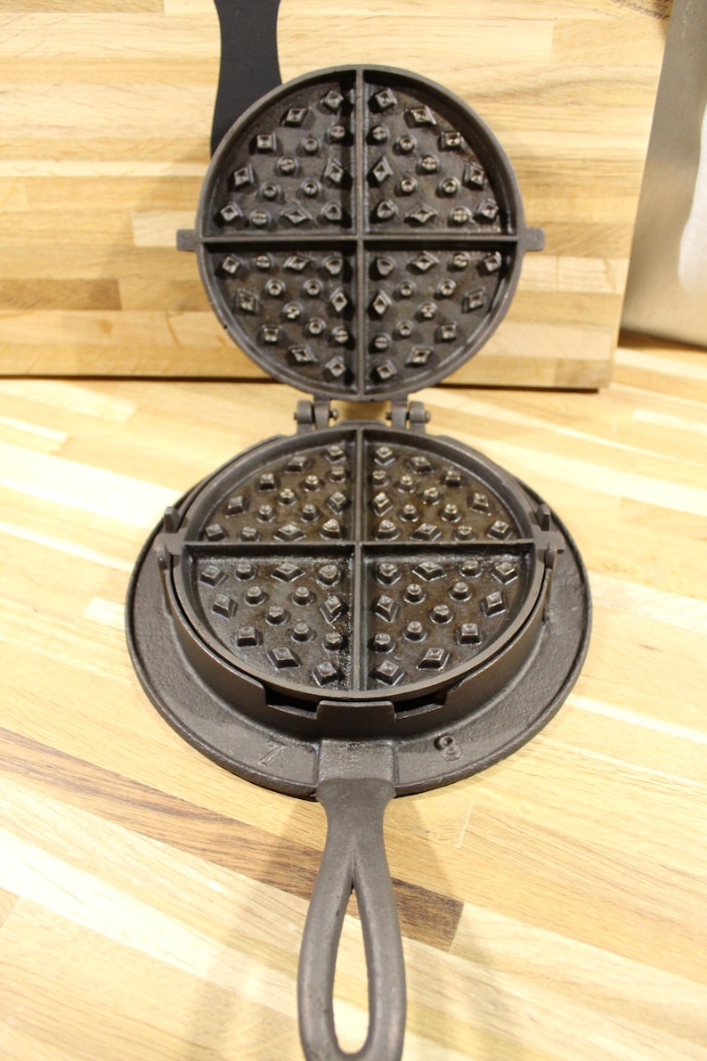 A&J Cox Philadelphia No. 7/8 Cast Iron Waffle Iron - PINHOLE - Etsy