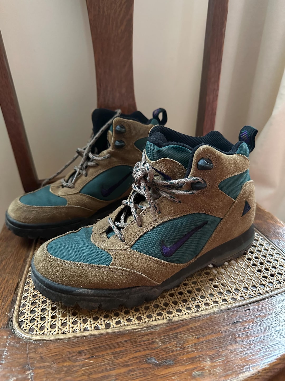 Vintage Nike Hiking Boots - Etsy