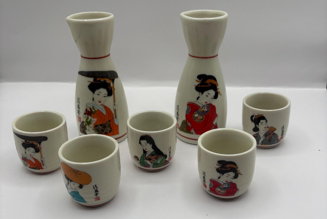 Vintage Japanese Sake Set, Geisha Design - Etsy