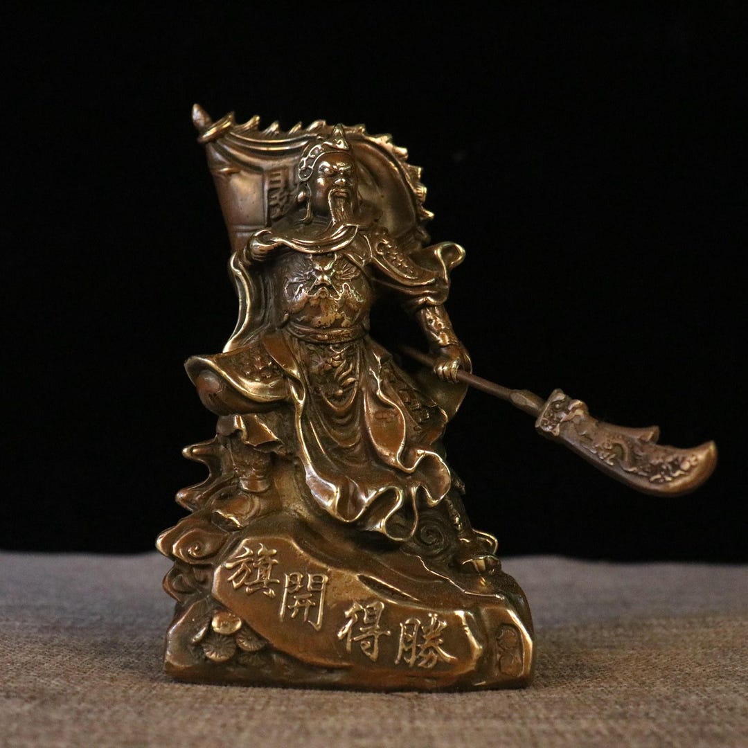 Vintage Brass Carved Guan Yu Statue. Home Decoration & Feng Shui Statue ...