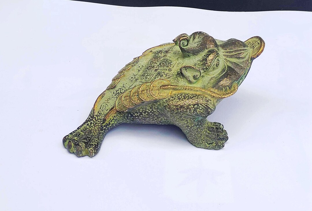 Vintage Brass Carved Toad Statue. Home Decoration & Feng Shui Statue 8. ...