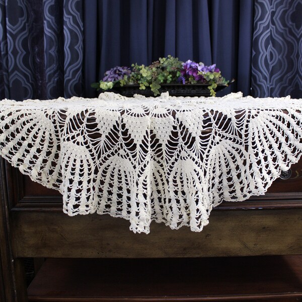 Crochet Table Topper - Etsy