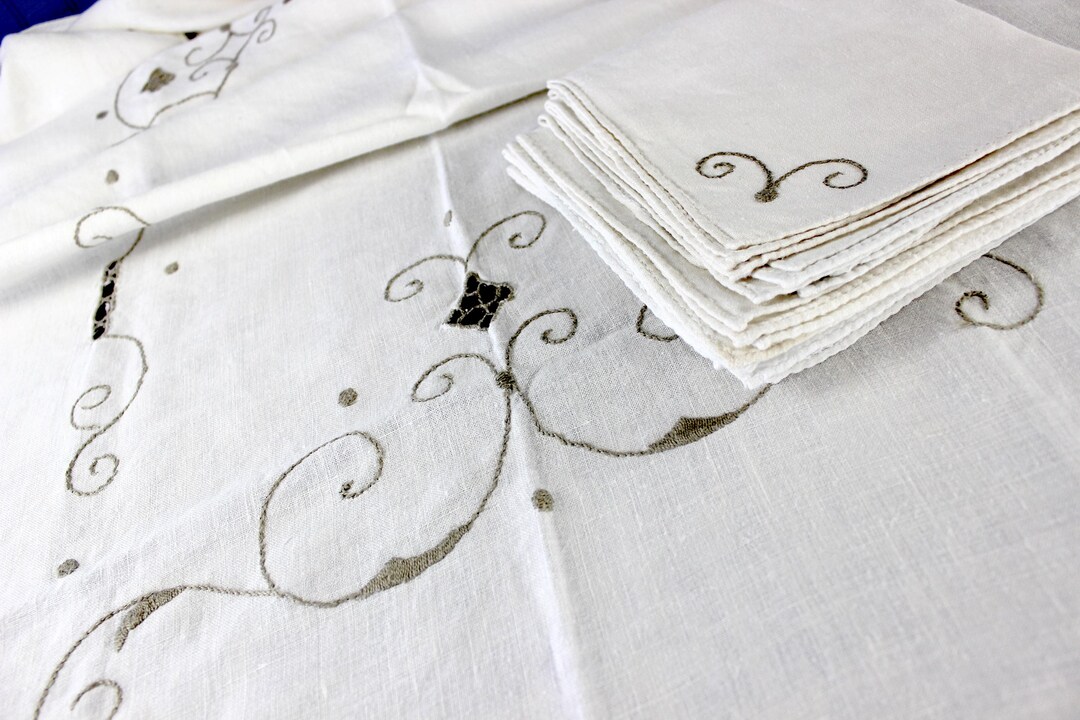 Linen Tablecloth With Bronze Embroidery - 9 Matching Napkins 18845 - Etsy