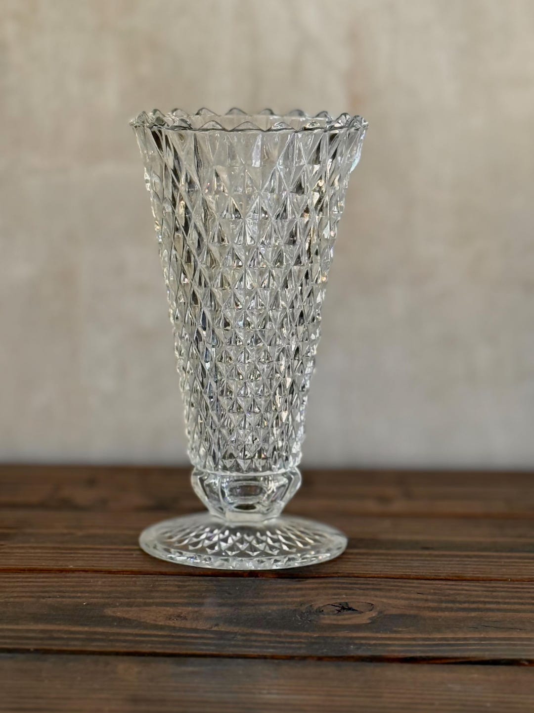 Vintage Indiana Glass Diamond Point Pattern Vase With Saw Tooth Rim - Etsy