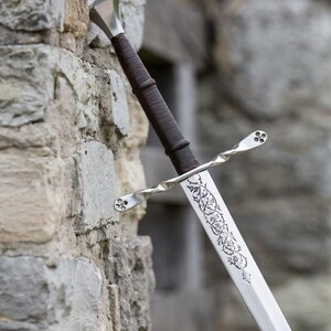 Unique “the Kingmaker” Sword and Scabbard -A XV Inspired Longsword With ...