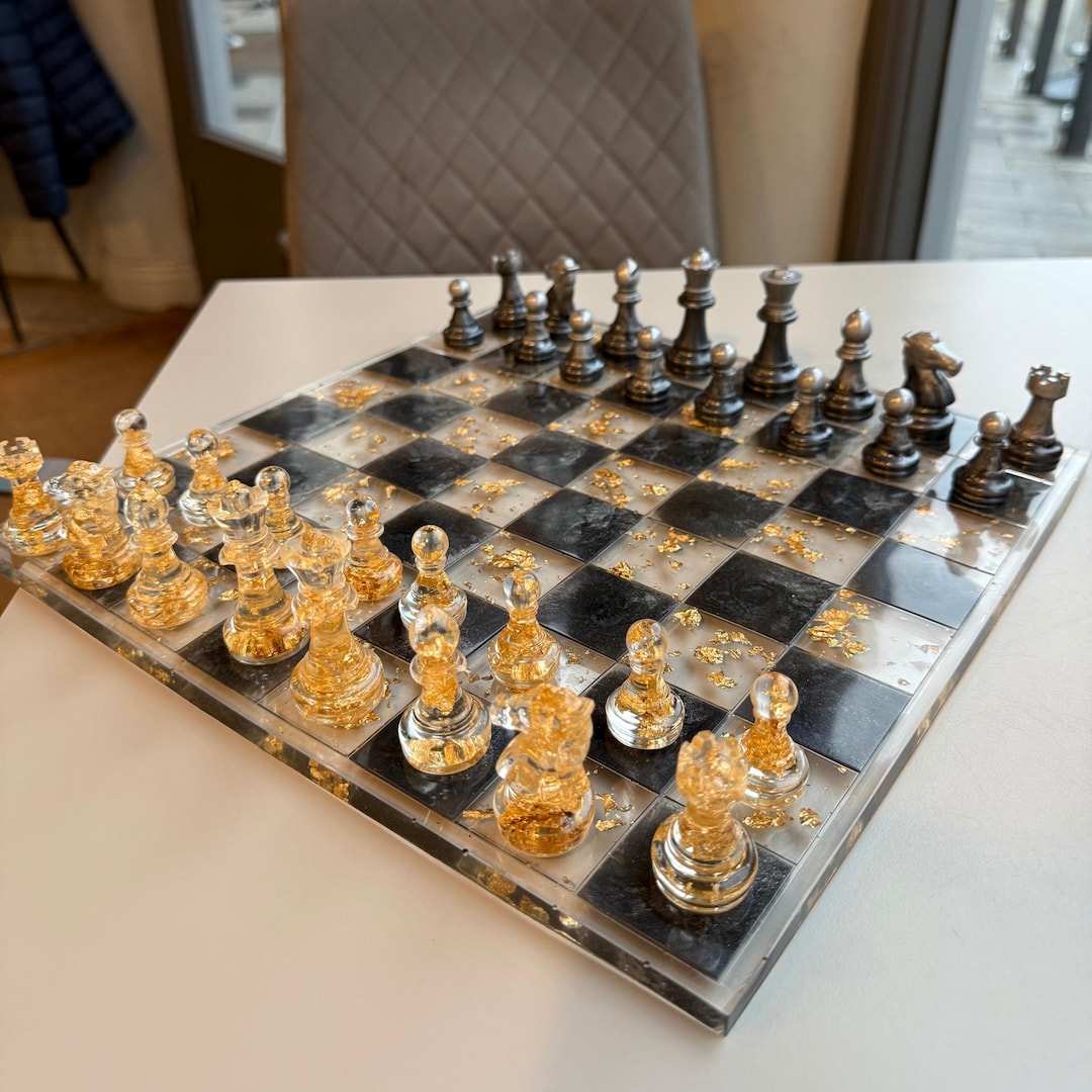 Resin Chessboard: Custom Chess Set, Epoxy Pieces, Flower Chess - Etsy