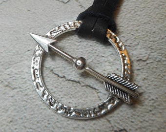 Josh Gates Compass Necklace - Etsy