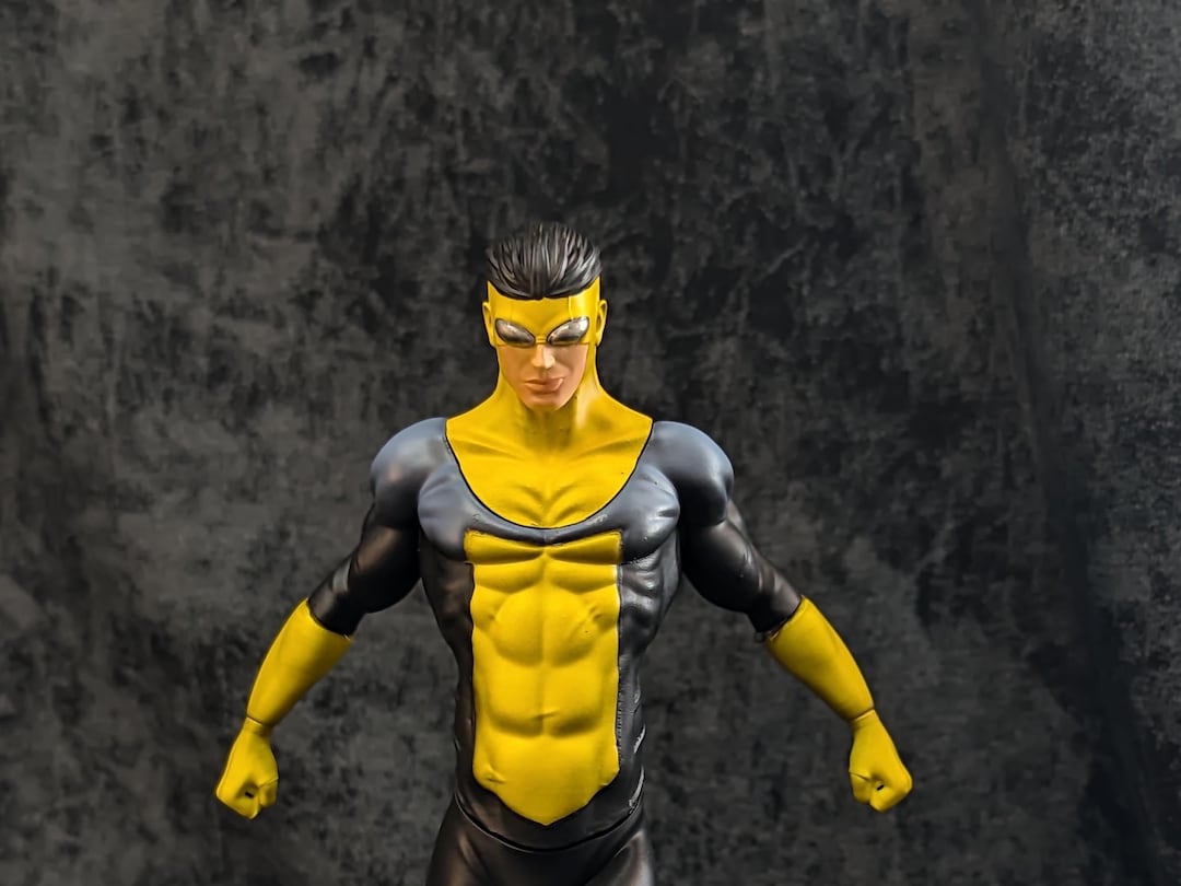 Mark Grayson – Hand-painted Resin Figure - Etsy