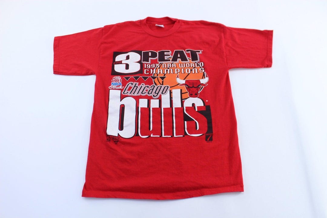 1993 Chicago Bulls 3 Peat NBA Champions T-shirt - Etsy