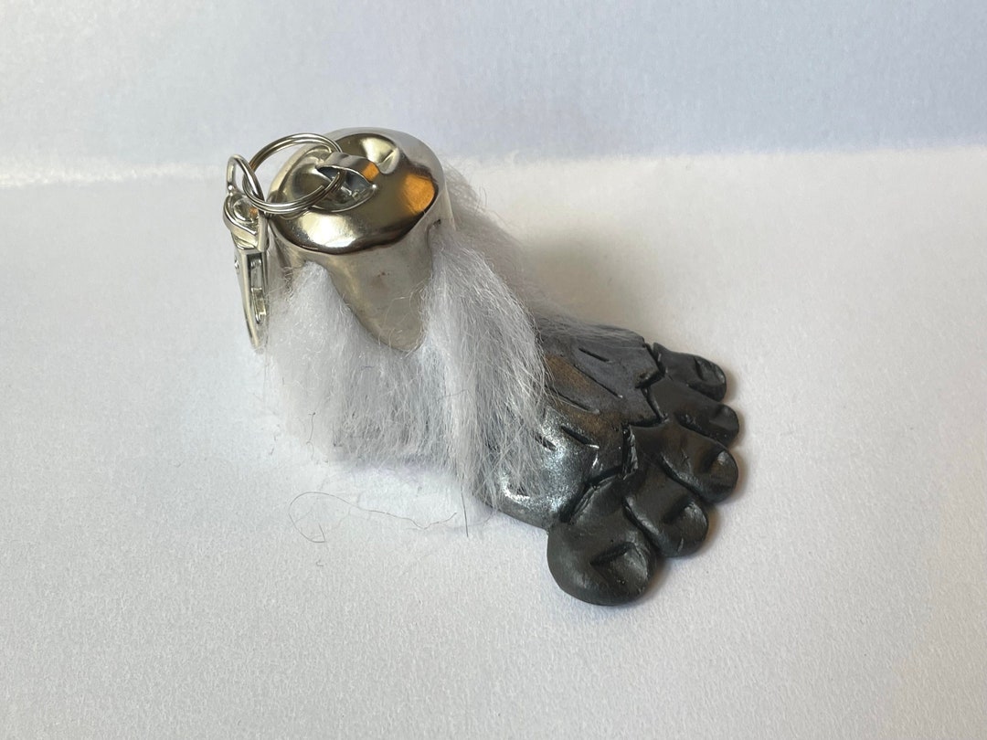 Bigfoot Keychain Fuzzy Sasquatch Yeti Lucky Foot Key Holder Keyring ...