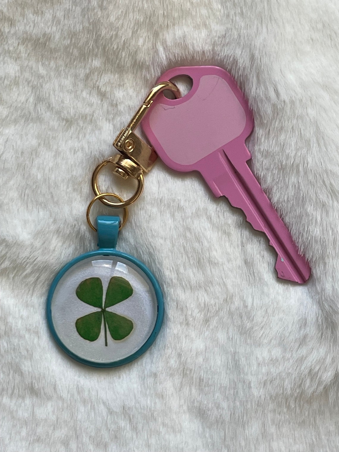 Real Four Leaf Clover Keychain Lucky Charm Keyring Shamrock Good ...