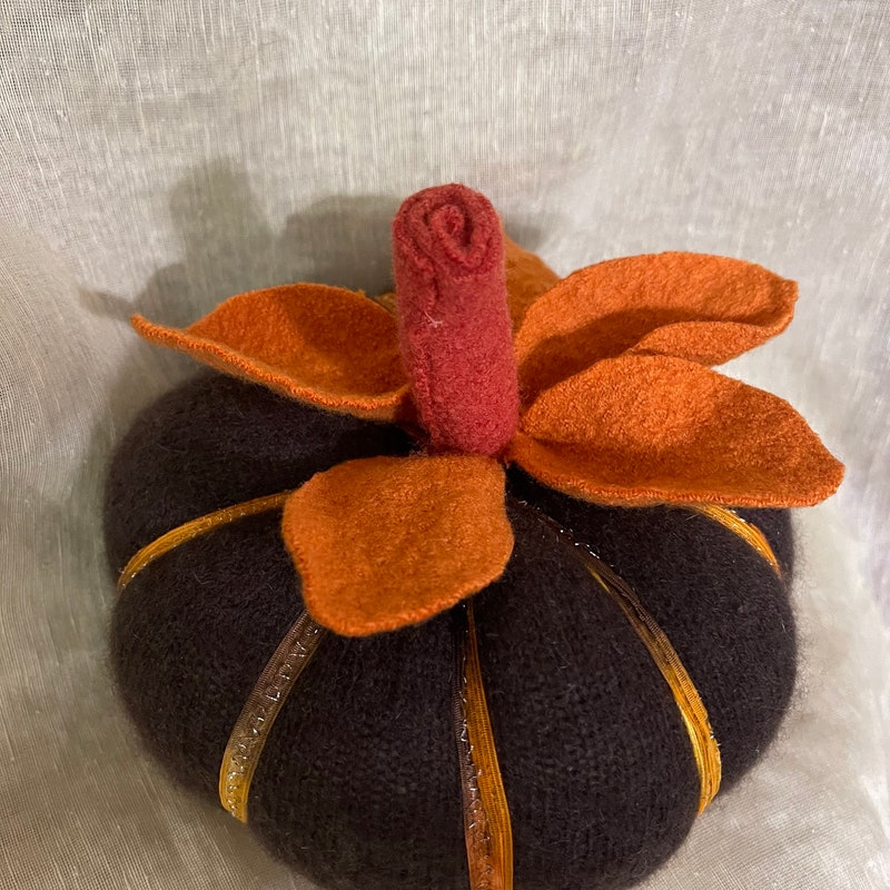 Pumpkin Pin Cushion - Etsy